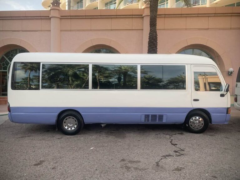 About Us - Royalty Transportation and Tours Nassau Bahamas